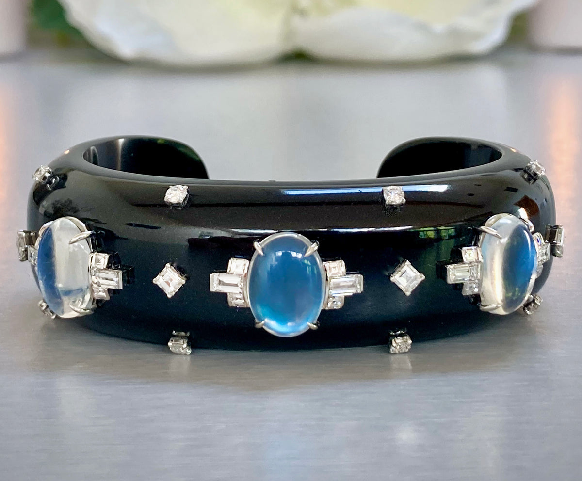 Raymond C. Yard, Moonstone and Black Jade Cuff – RaymondCYard